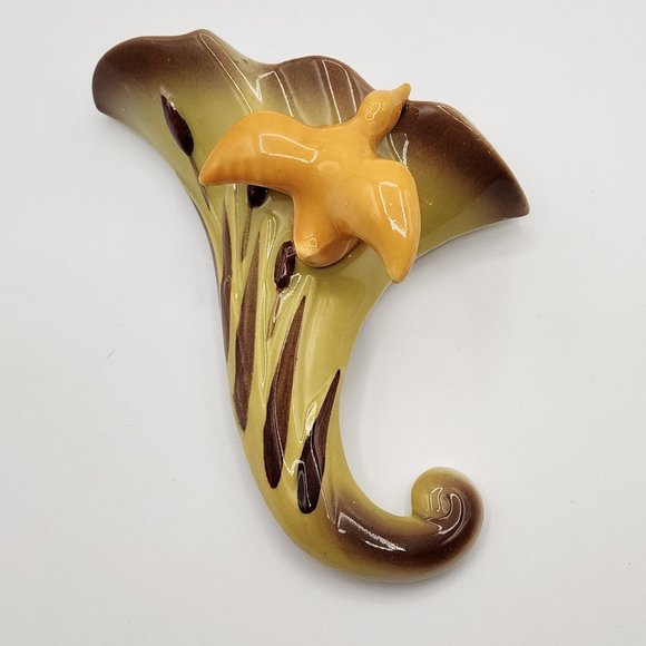 Wall Decor | Vintage Mcm Cornucopia Wall Pocket Yellow Duck Flying ...